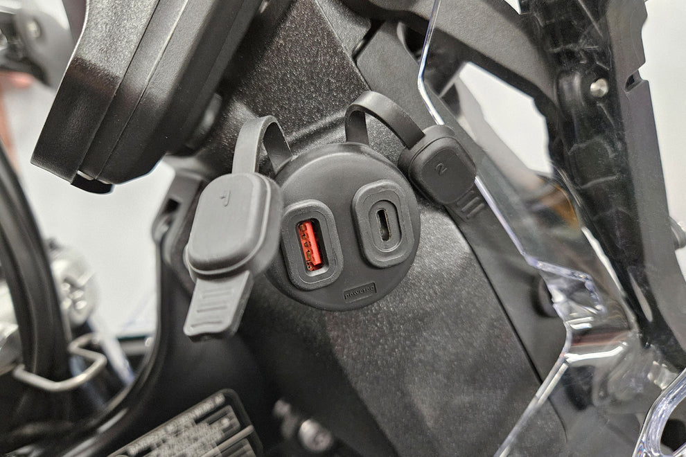 Poweroo USB / USB-C dual socket for BMW Motorcycles | Procycles ...