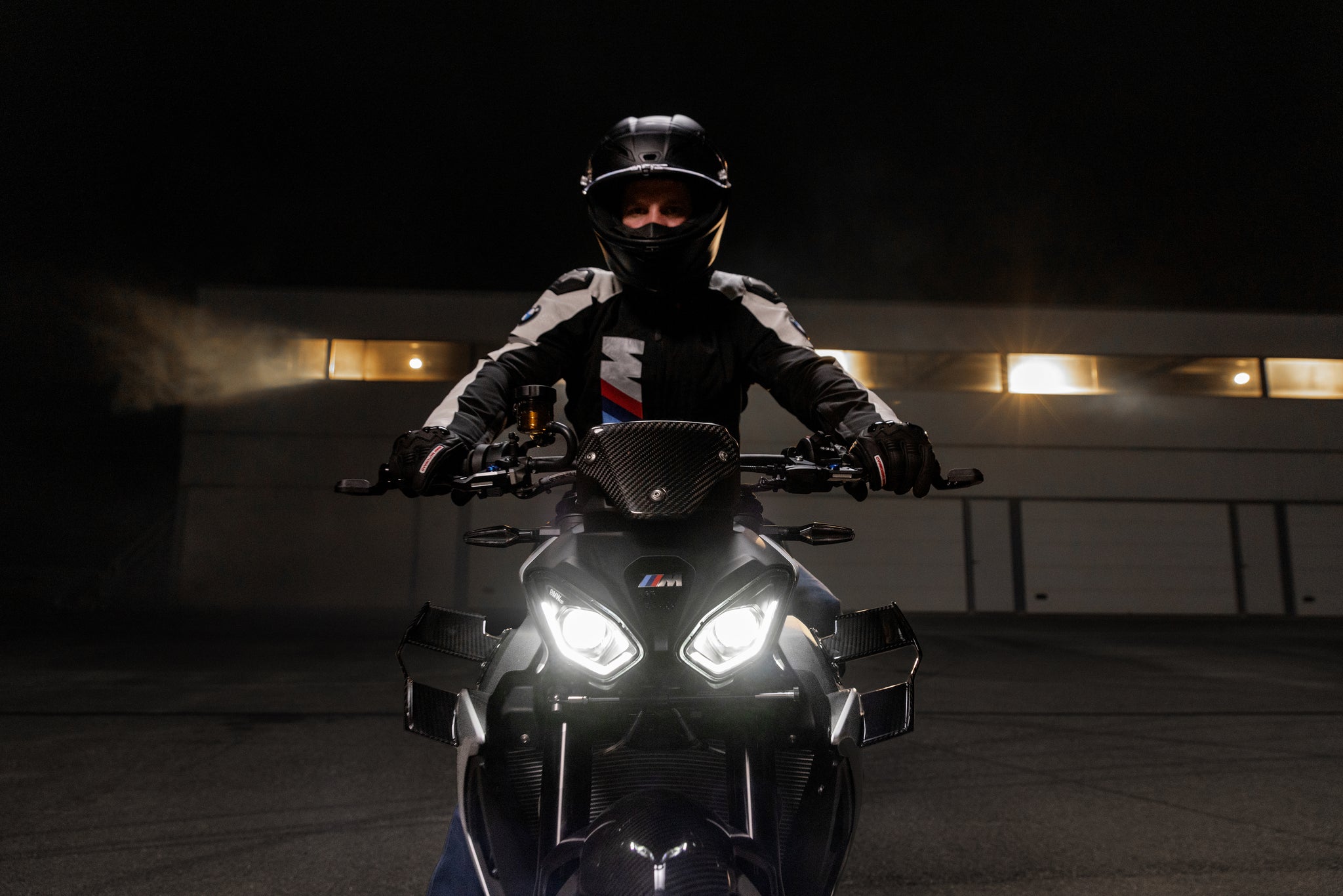 BMW M 1000 R 2025 M | Procycles Motorbike Shop